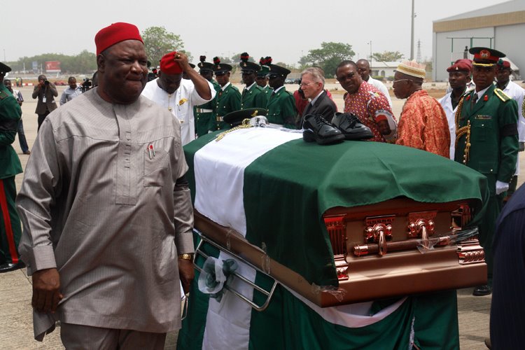 Ojukwu Goes Home: Tributes & Rousing Farewell for the Late Biafran ...