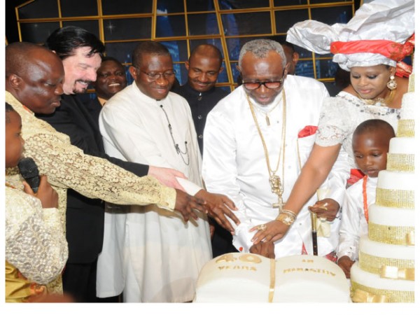 "Happy 40th Anniversary Pastor, Here's a Private Jet!" - Pastor Ayo ...