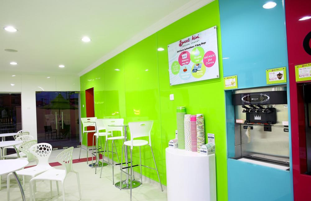 A Sweet Affair! Celebs & Media Personalities at the Sweet Kiwi Frozen ...