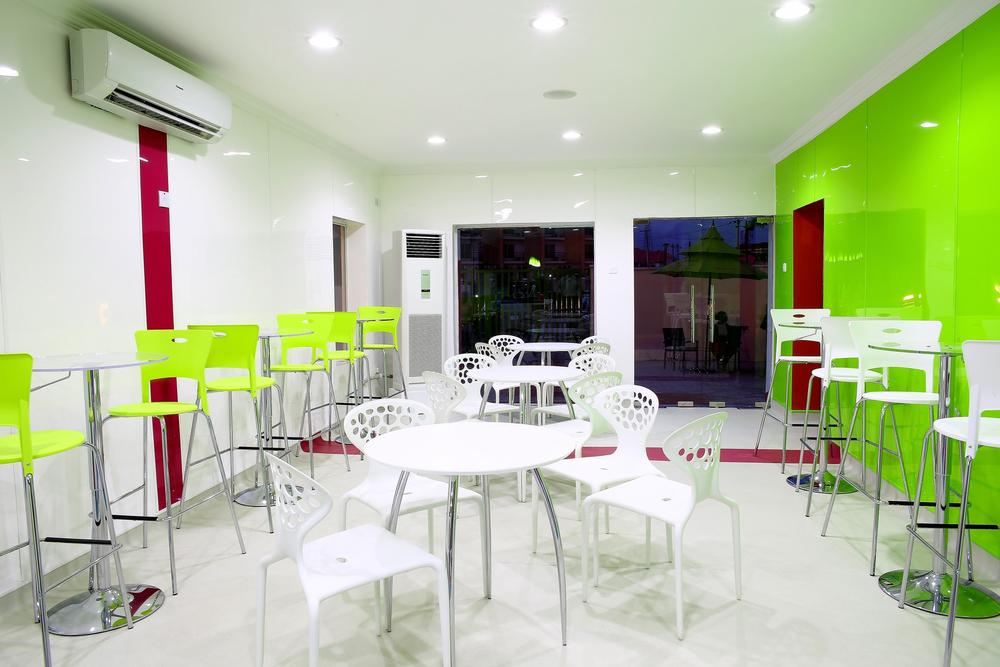 A Sweet Affair! Celebs & Media Personalities at the Sweet Kiwi Frozen ...