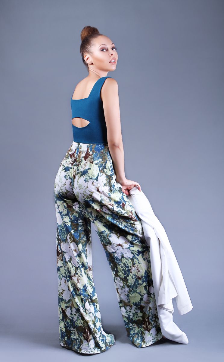 A Synergy of Paintings & Fashion! View the Sally Bawa 2014 Collection ...