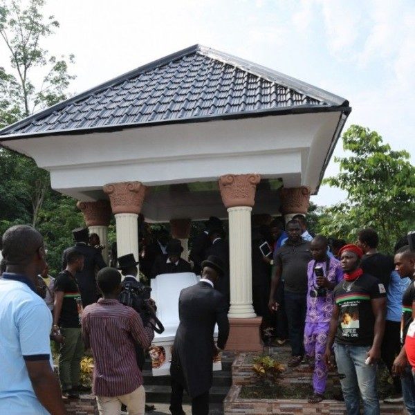 Adieu Kefee...Emotional Photos as Gospel Singer is Laid to Rest in ...