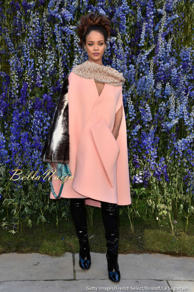 Rihanna Makes a Stunning Appearance at Dior Show at Paris Fashion Week ...