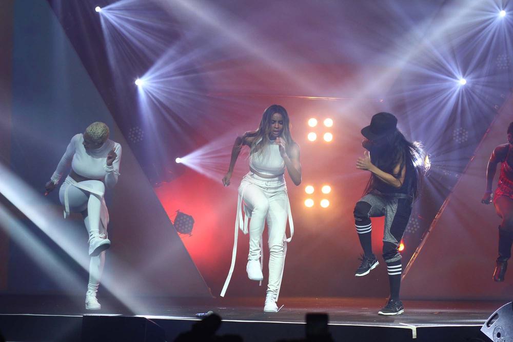 Ciara has Moves for Days! WATCH her Dance to Nigeria’s Hottest Songs at ...