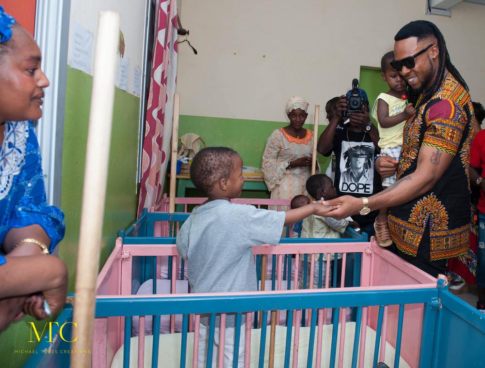 Flavour gives back in Mali during West African Tour | BellaNaija