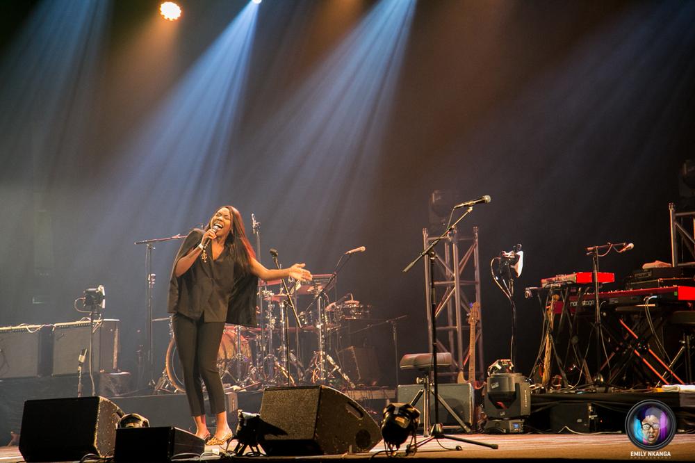All the Must-See Highlights from Asa's Concert in Lagos with Dr. Sid ...