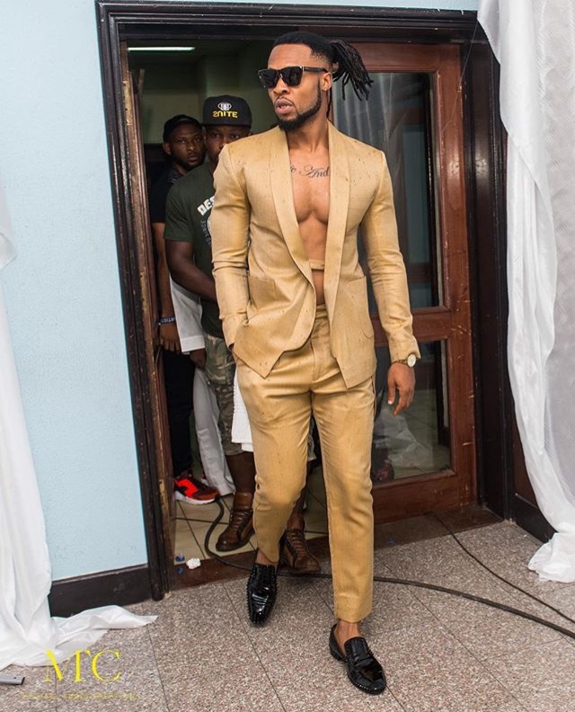 Flavour's Outfit at the #GhanaMeetsNaija Event was Super Hot! | BellaNaija