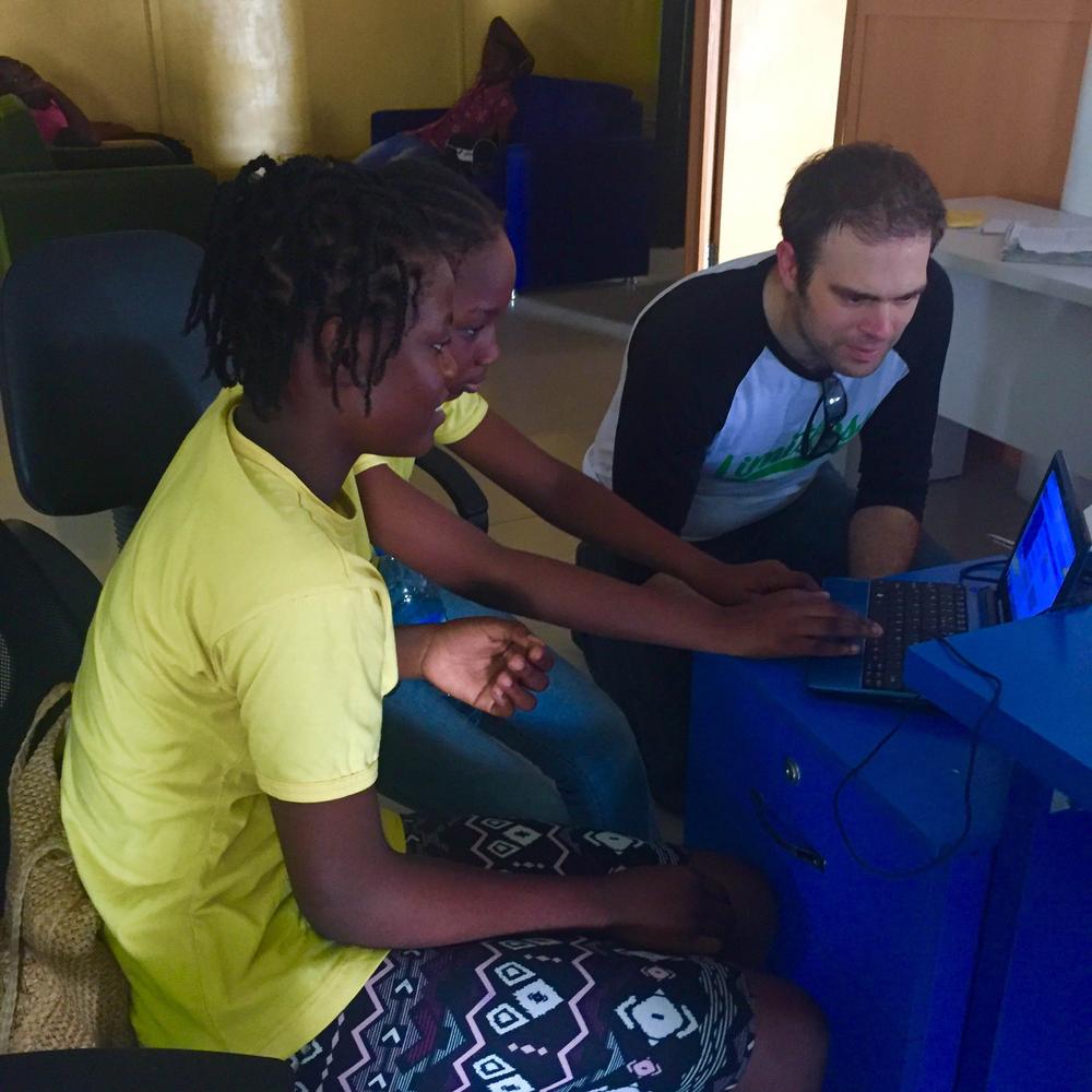 Teaching the Next Generation of Girls to Code! Pearls Africa presents ...