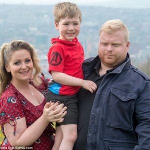 Much More Entertainment (MME) : This Man Jumped in Front of His ...