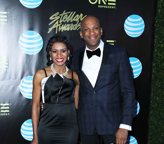 Gospel Artistes Donnie McClurkin & Nicole C Mullen are Engaged | BellaNaija