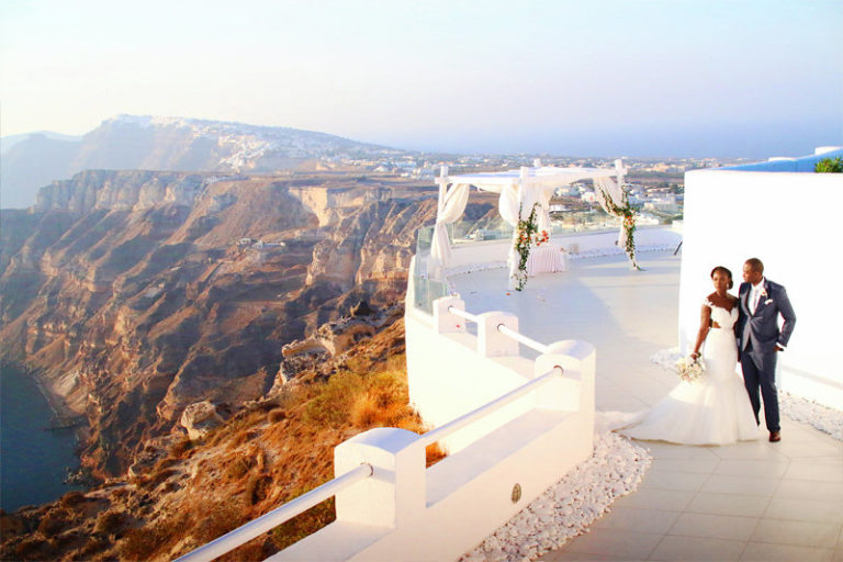 BN Bridal Beauty: Julianna's Stunning Santorini Wedding! Edee Beau ...