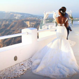 BN Bridal Beauty: Julianna's Stunning Santorini Wedding! Edee Beau ...