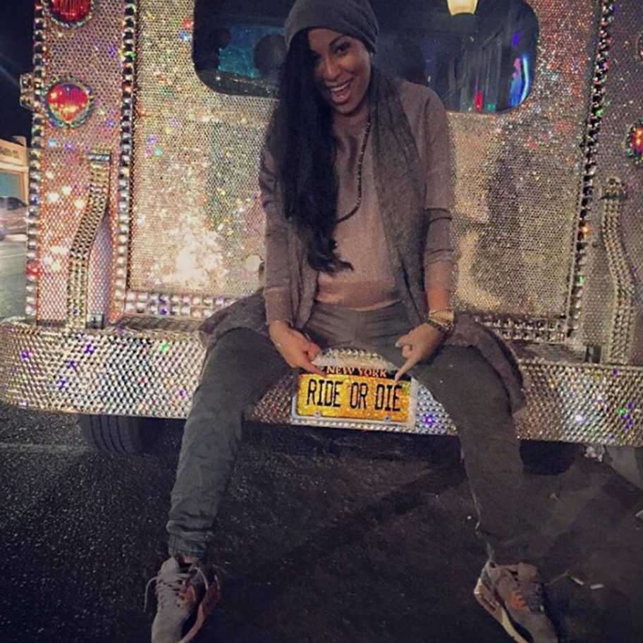 BN Style Your Bump: Melanie Fiona Edition | BellaNaija