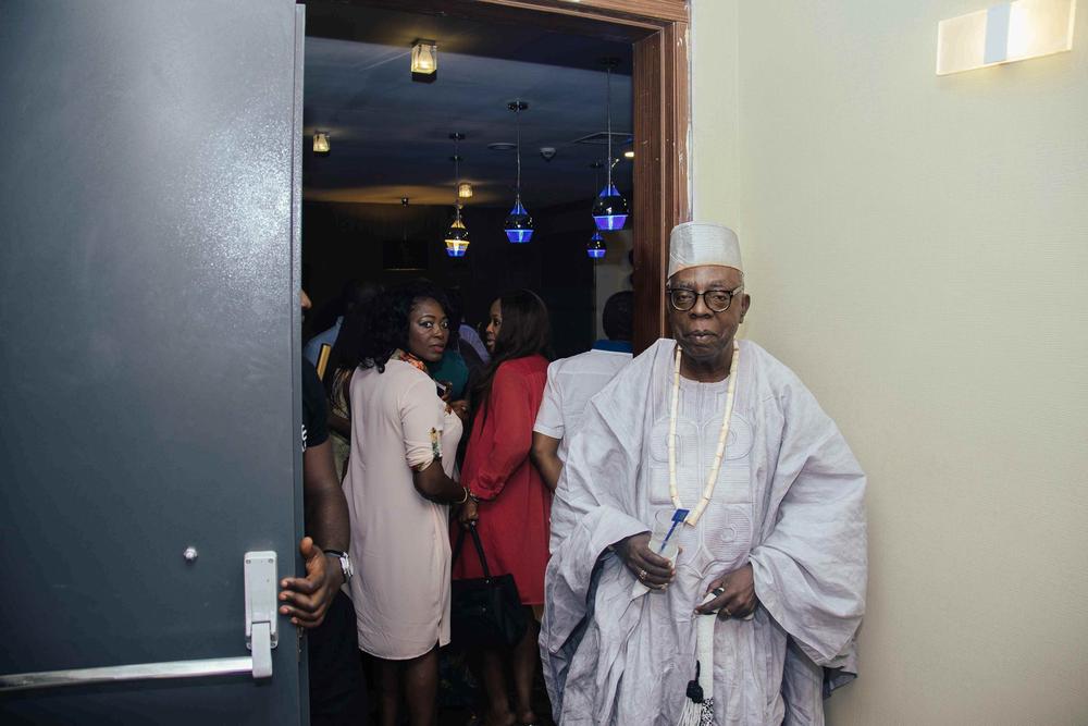 All the Glam Photos from the Exclusive Debut of Ebisan's Music Video ...