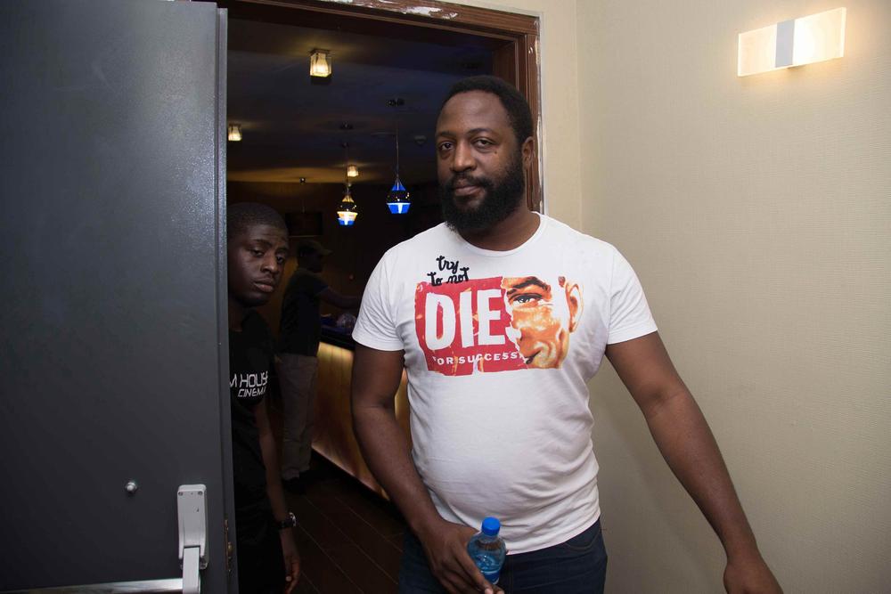 All the Glam Photos from the Exclusive Debut of Ebisan's Music Video ...