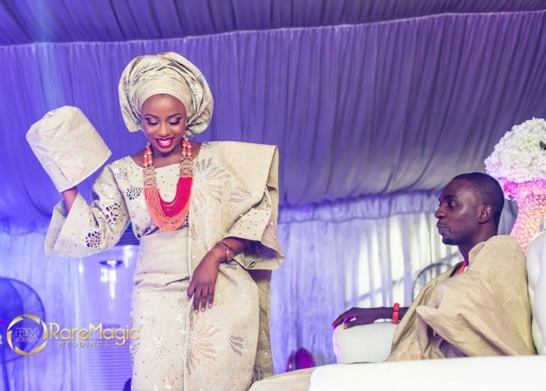 Beautiful Yoruba Traditional Wedding & #AsoEbiBella Shoot by Gbenga ...