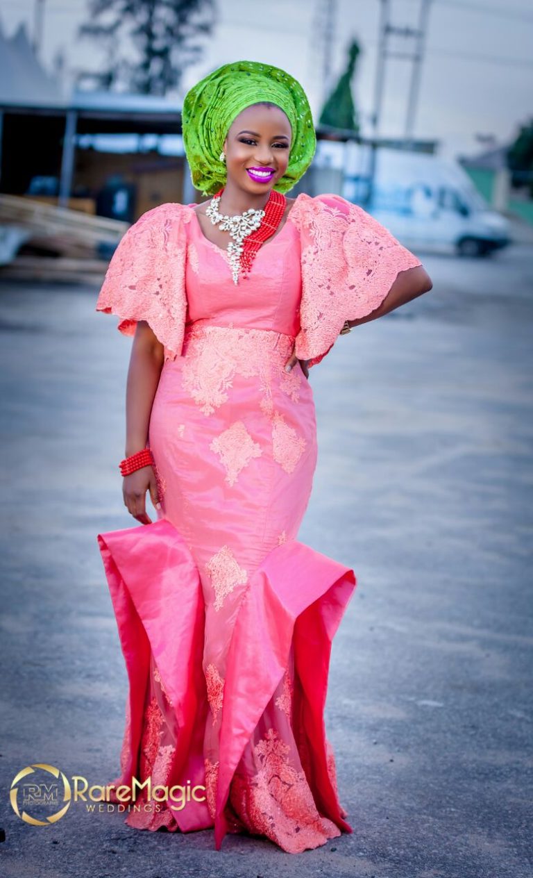 Beautiful Yoruba Traditional Wedding & #AsoEbiBella Shoot by Gbenga ...