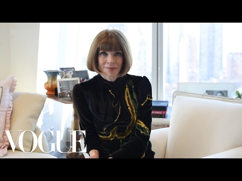Editor-in-Chief of Vogue, Anna Wintour talks Trends at New York Fashion ...