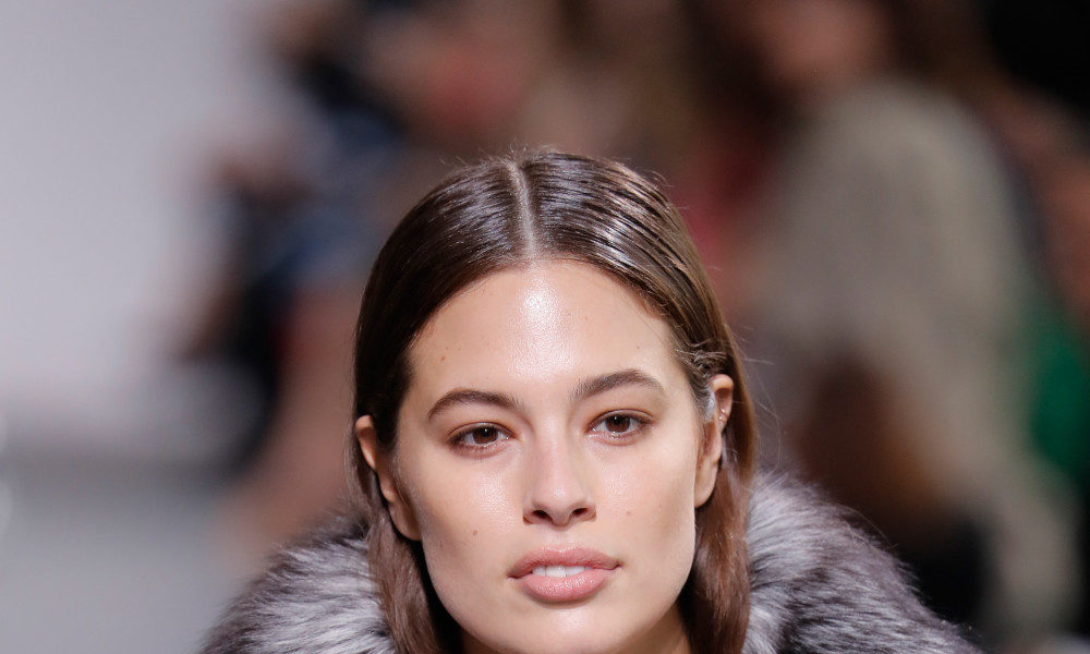 Ashley Graham Becomes the First Curvy Model to Walk for Michael Kors ...