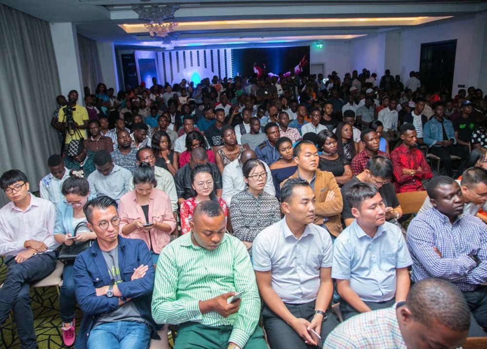 5 minutes Charge, 250 Minutes Talk Time! Infinix Mobility launches ...