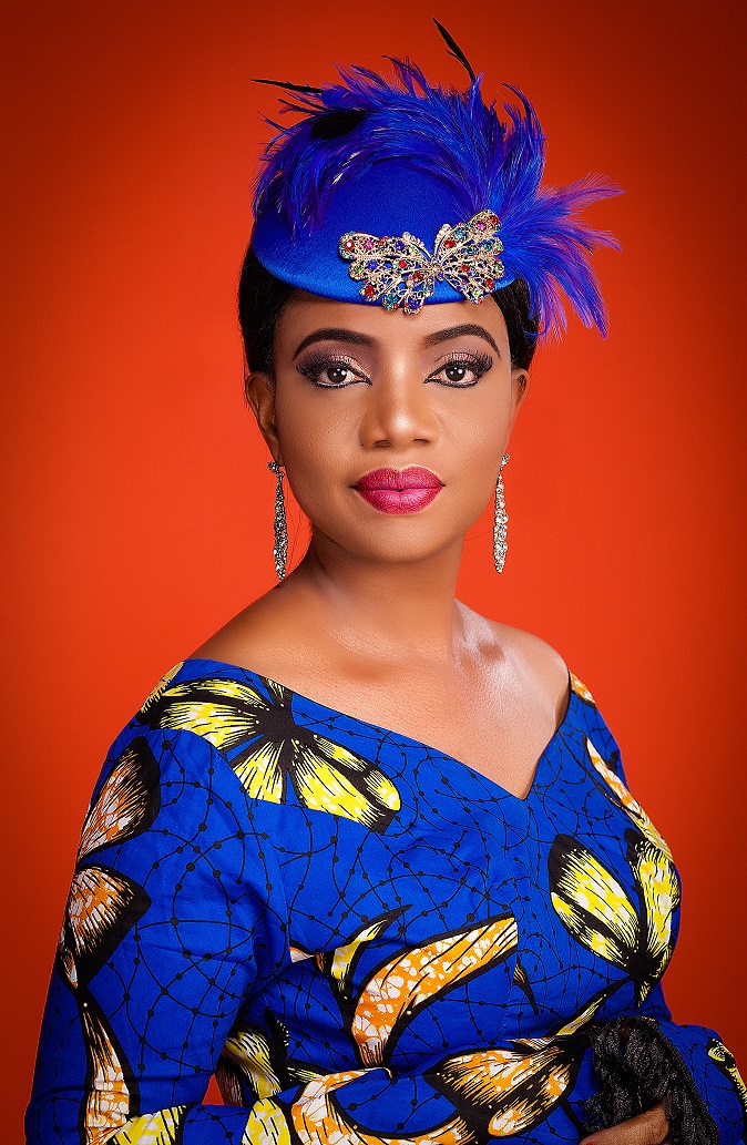 La Mode Magazine publisher Sandra Odige releases fabulous photos to ...