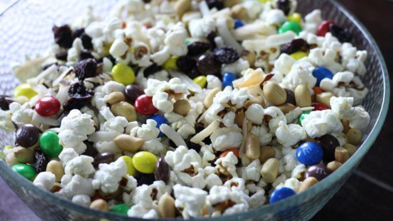 Yummy 2-Minute Snack Ideas by DIY Dose & The Kitchen Butterfly