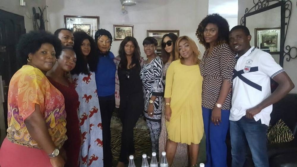Omotola Jalade Ekeinde, Omoni Oboli, Bimbo Akintola pay condolence ...
