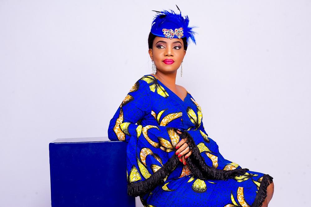 La Mode Magazine publisher Sandra Odige releases fabulous photos to ...