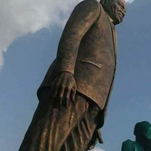 Okorocha unveils Giant Statue of Jacob Zuma in Owerri | BellaNaija