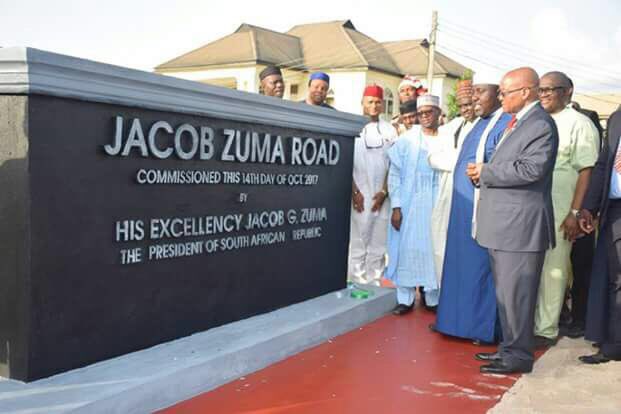 Okorocha unveils Giant Statue of Jacob Zuma in Owerri | BellaNaija