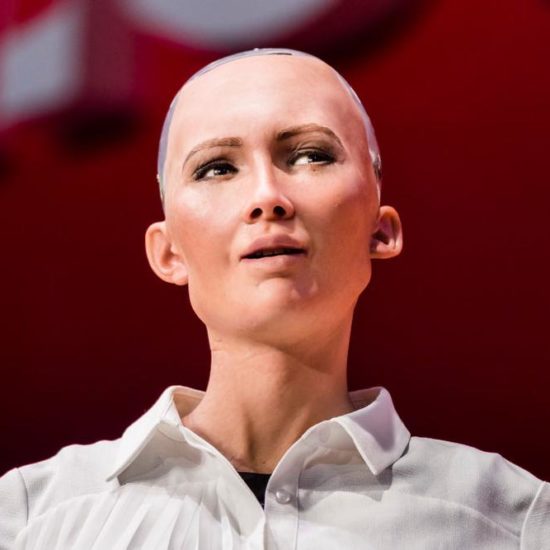Wow! Realistic Robot Sophia was the Most Photographed Woman at #SXSW ...