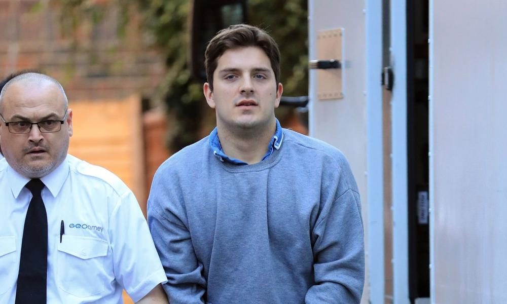 British Hairdresser found Guilty of deliberately infecting Men with HIV ...