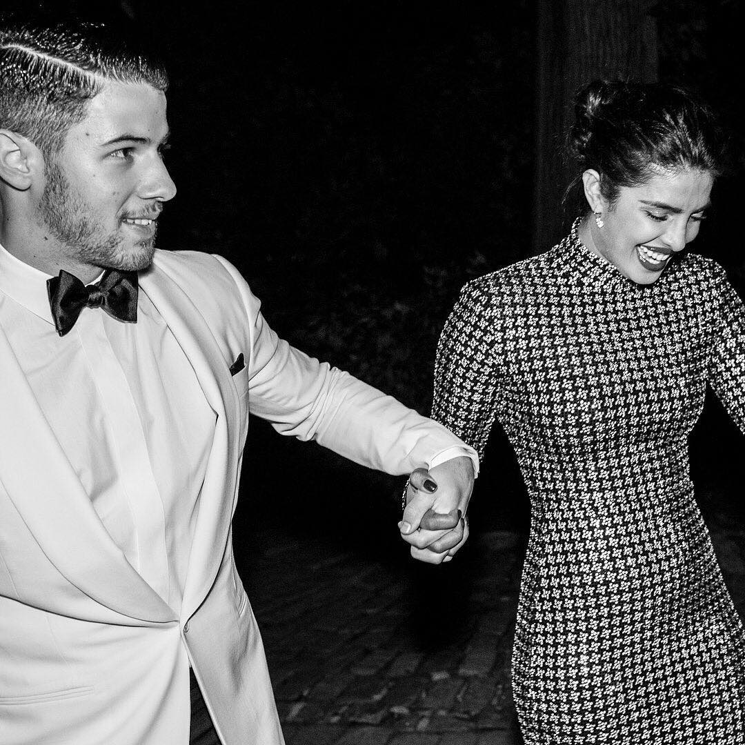 They're Married! Priyanka Chopra & Nick Jonas tie the knot in India ...