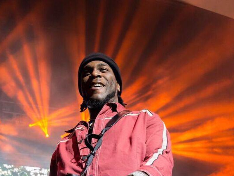 Burna Boy rocked Stylish Outfits during his Sold Out Concert + Get the ...