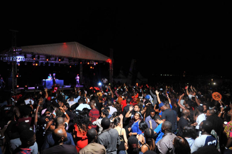 See Highlights from the Major Lazer Sound System Live Concert with ...