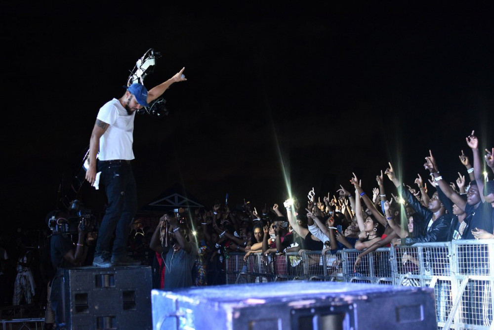 See Highlights from the Major Lazer Sound System Live Concert with ...