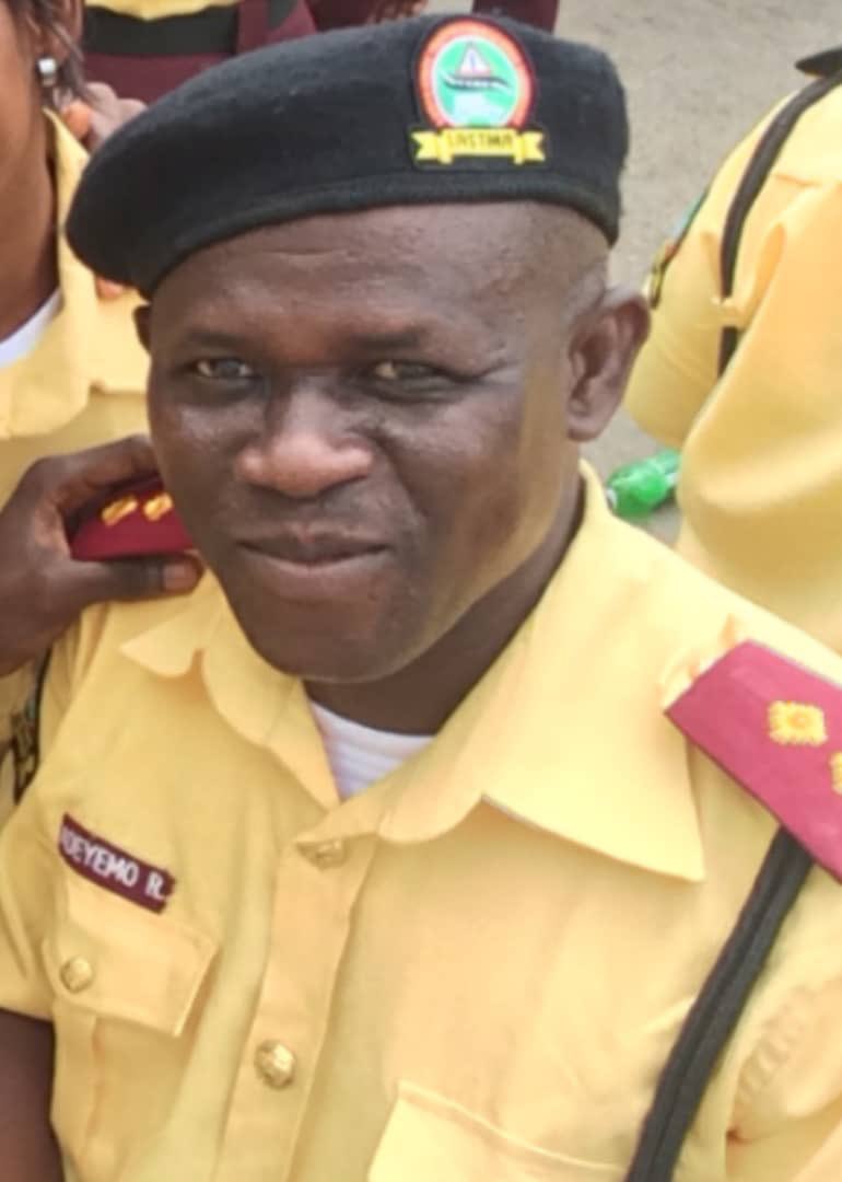 SARS Operative who killed LASTMA Officer lynched by Mob | BellaNaija