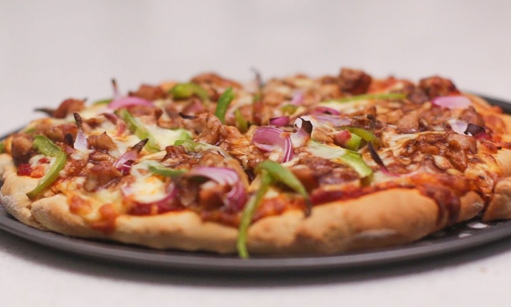 BN Cuisine: Learn how to make BBQ Chicken Pizza + Sauce from scratch ...