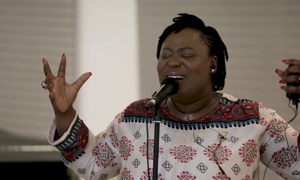 Watch TY Bello's Spontaneous Worship Video "Abide" featuring Isi ...