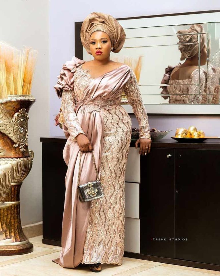 Alaafin of Oyo's Wife Queen Ajoke Adeyemi celebrated her 30th Birthday ...
