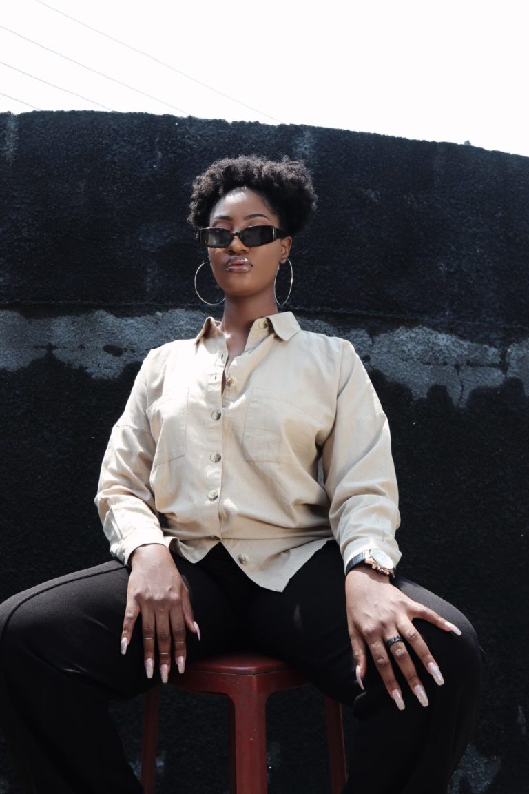 Tems is the "Queen of the Alternative Scene" on Accelerate TV's The ...