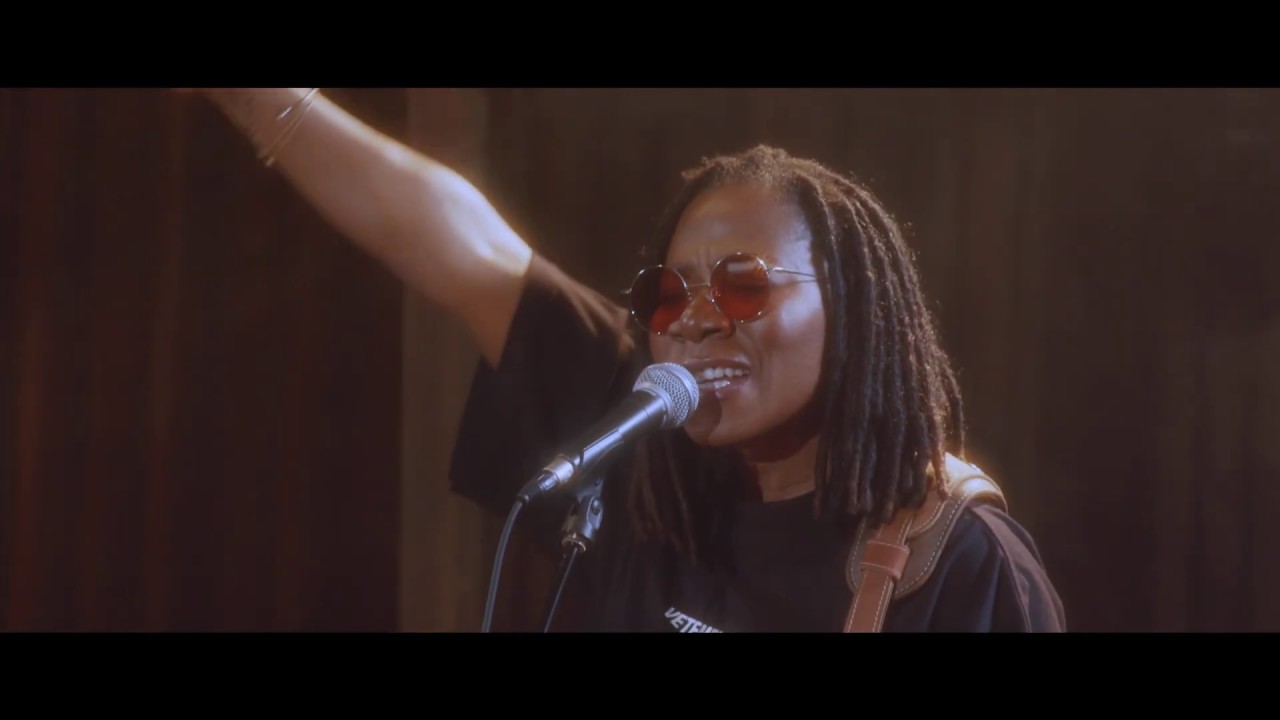 Watch Asa perform “Torn” Live at Studios Ferber | BellaNaija