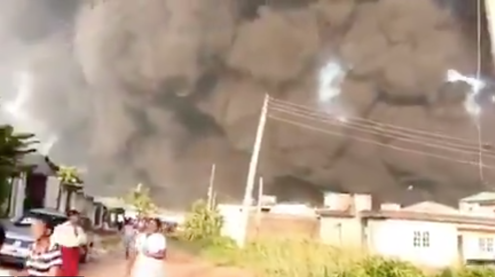 Massive Fire in Isheri after Pipeline Reportedly Explodes | BellaNaija