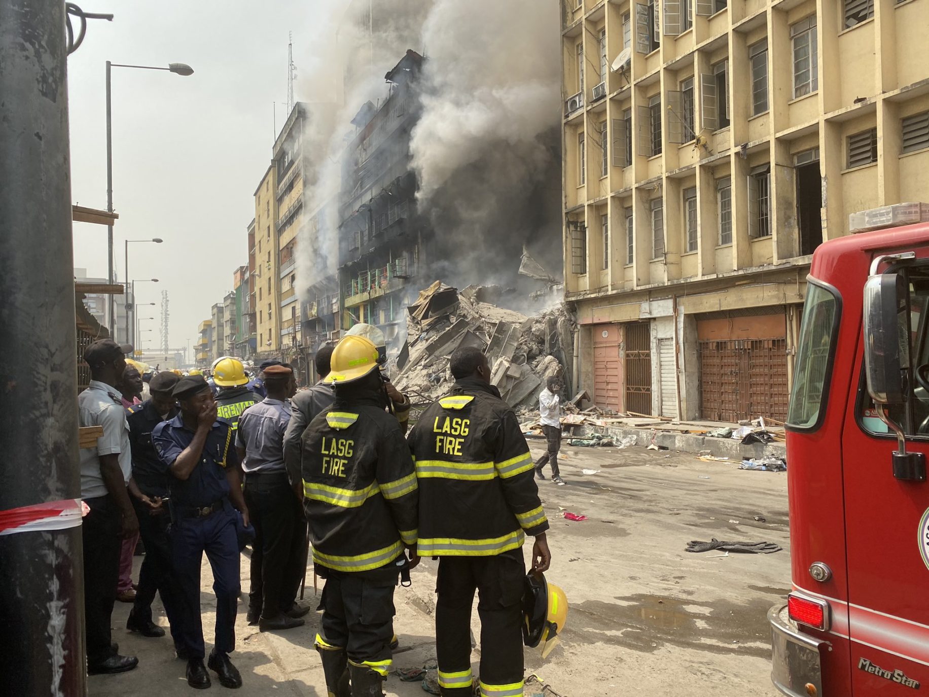 A Major Fire Happened at Balogun Market & Lagosians came through with ...