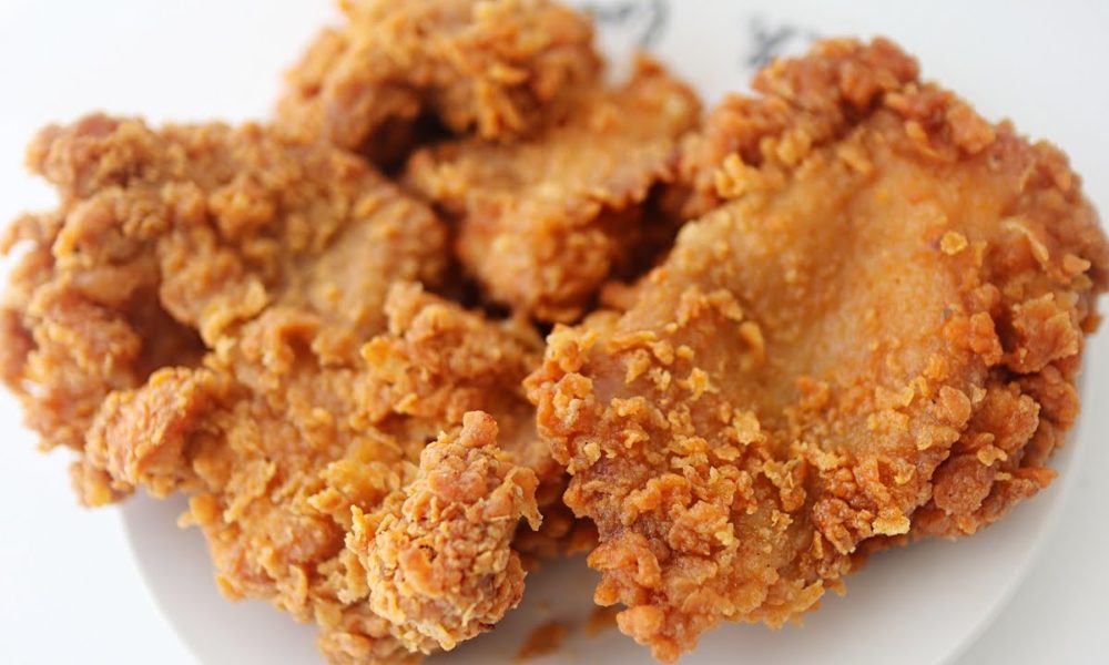 Perfect the Art of Preparing Crispy Fried Chicken with Sisi Yemmie's ...