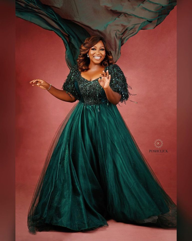 Get Your Behind the Scenes Pass to Abimbola Craig's Fun Birthday Shoot ...