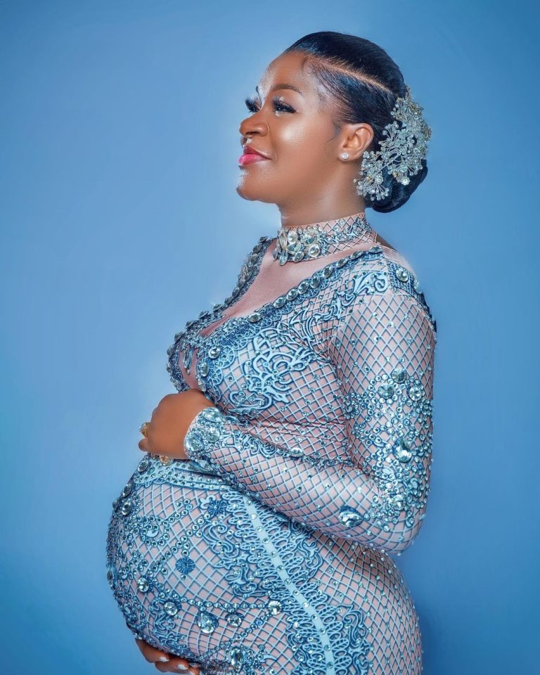 Chacha Eke Faani welcomes 4th Child | BellaNaija