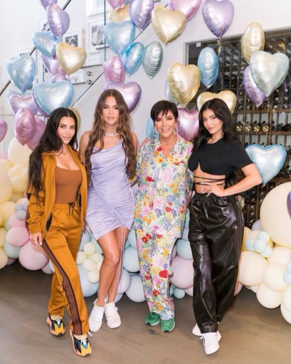 Inside Khloé Kardashians Pastel Themed 3rd Birthday Party For Her