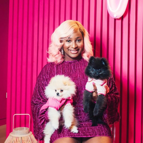 These Adorable Photos of Cuppy & Her Pomeranian Pups Are Exactly What ...