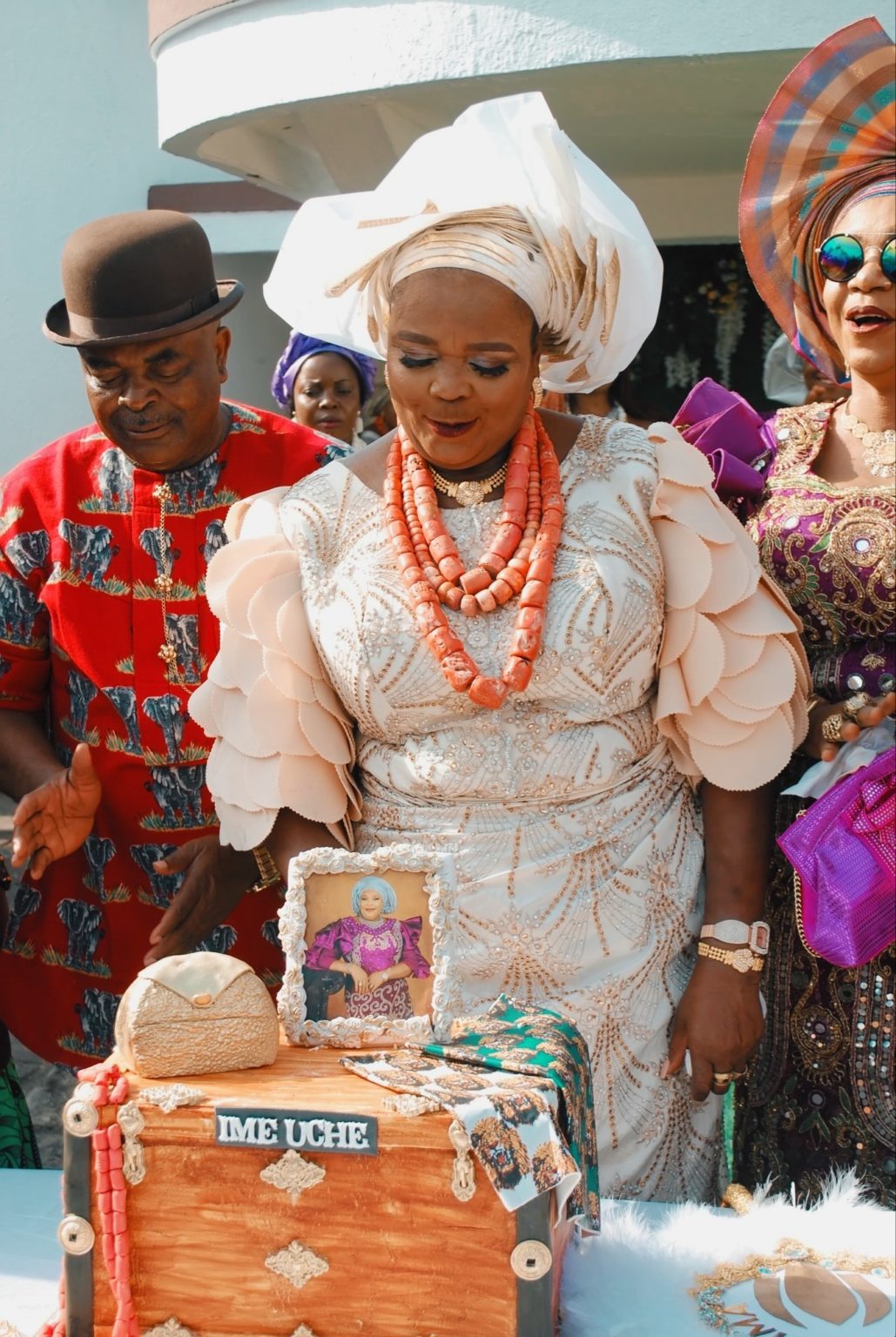Abiriba Agog as Teacher & Women's Leader retires in Style | BellaNaija